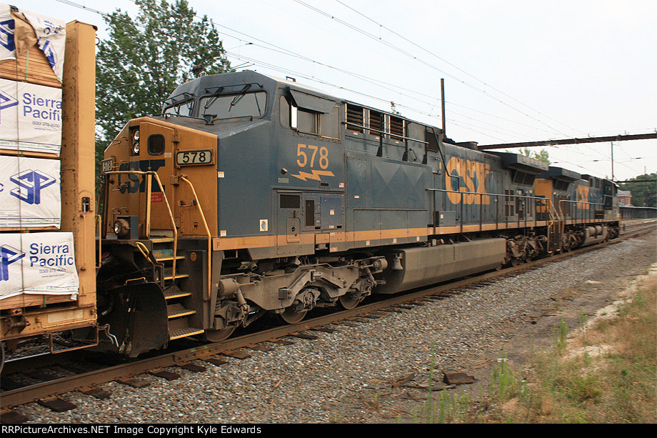 CSX AC4400CW #578 on Q417-26
